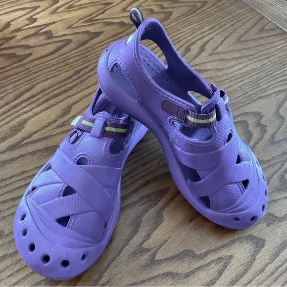 EVA | Shoes | Eva Croc Beach Sandals Womens Size 7w | Poshmark